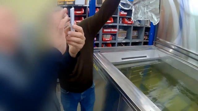 Ультразвуковая линия для дезактивации радиактивных деталей полуавтомат