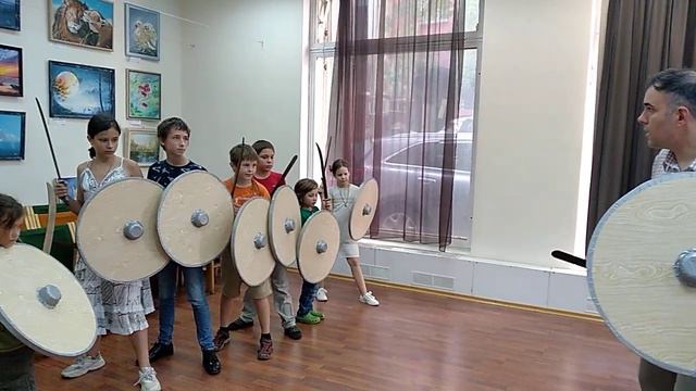 Тренировка строя русских дружинников Xв. Проект "История рядом"