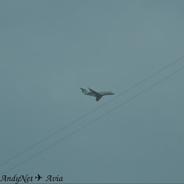 Bombardier Challenger 300 Jet Express [RA-67221] заходит на посадку во Внуково (VKO/UUWW) 30.05.2024