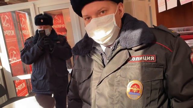 Изучаю, как правильно заходить в хату. Полицейский, оформивший на меня протокол, получил повышение.