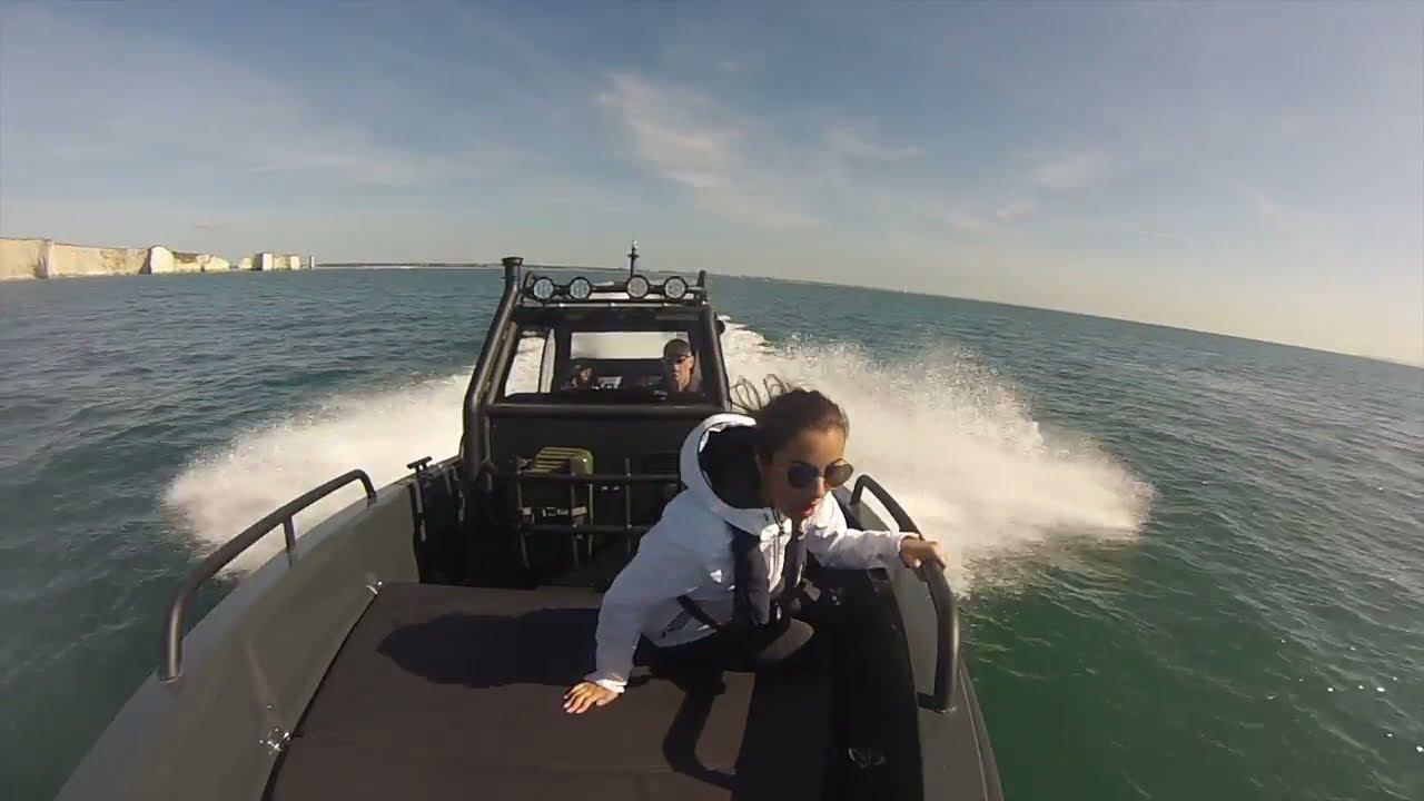 Почему катера XO DFNDR 8 считаются лучшими в своем классе?| Yachts Expert