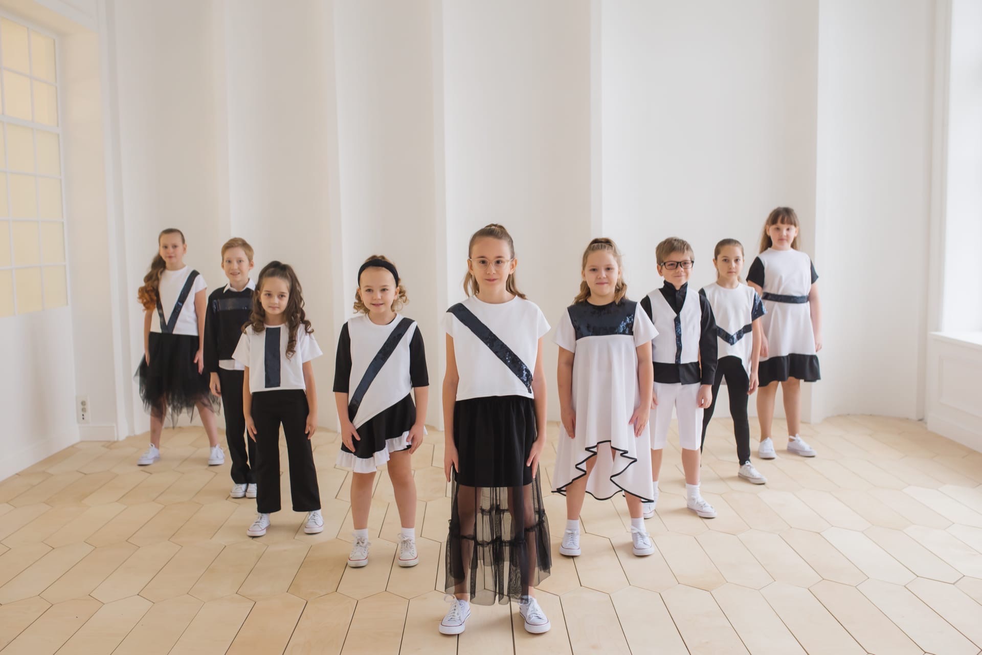 Шоу-группа БэмS - Uptown funk