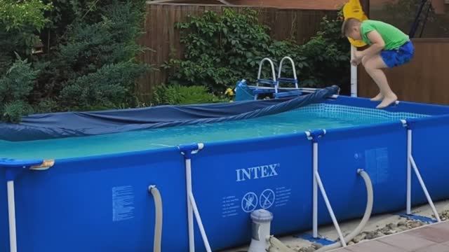 24 часа в басейне