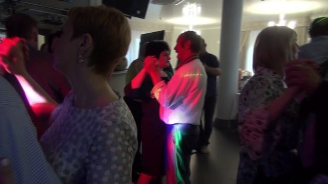 Танцы на Юбилее ''Рюмка водки''.mp4