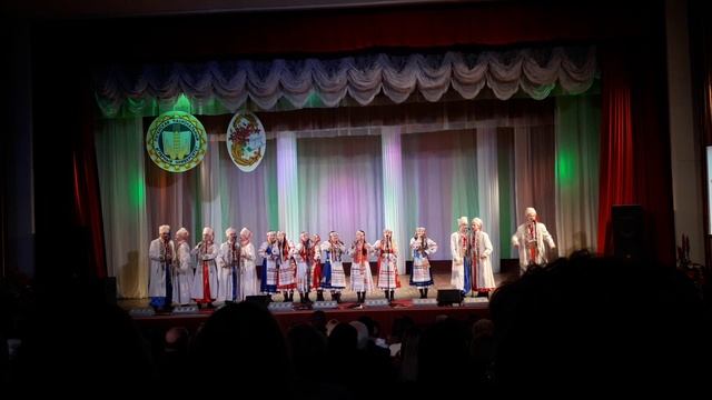 Ансамбль "Золотые зерна". Песня "Четыре двора"