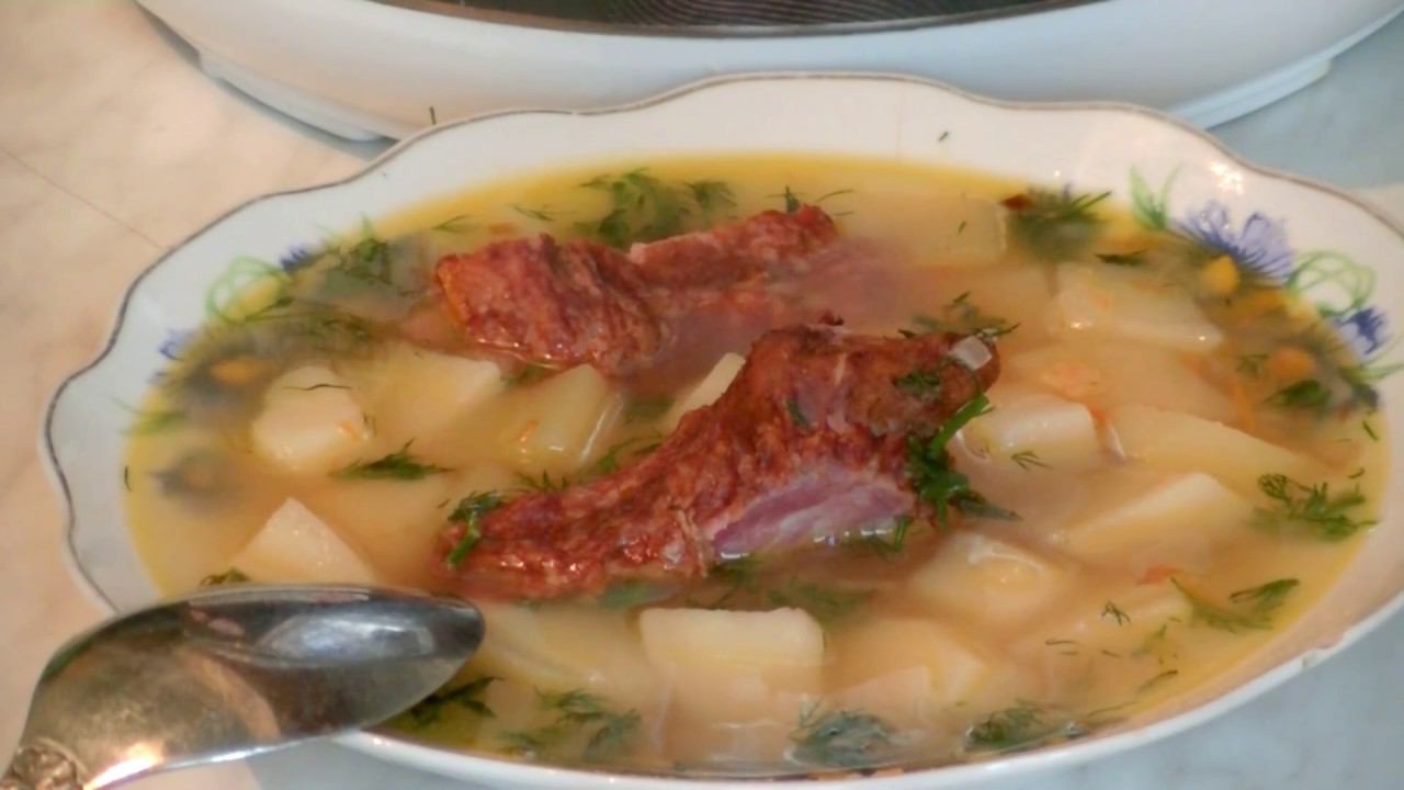 Гороховый суп с копчеными ребрышками в мультиварке