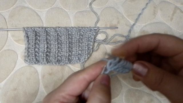 Двухсторонний узор спицами. Фальшивая английская резинка