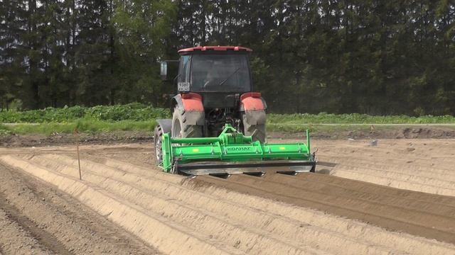 Культиватор гребнеобразователь RUMPTSTAD RSF-2000 4×75.mp4