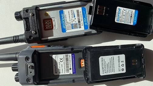 Тест на саморазряд аккумулятора в носимых рациях DR1801 (Бауфенг) ET538 (ETMY)