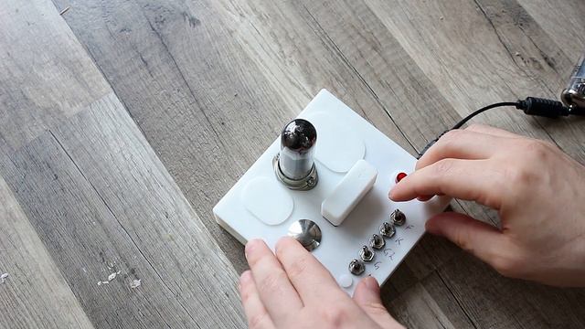 Тестер замыкания (пробоя) электродов ламп