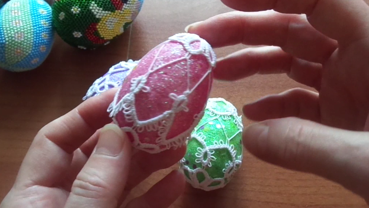 Фриволите иглой. Украшение для пасхального яйца 1.