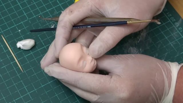 Лепка женской головы из сахарной мастики 2 часть
