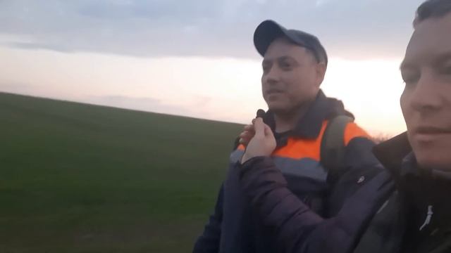 Этот мужик работал в самых суровых условиях вахтового метода.