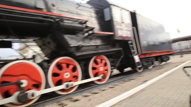 вокзал и паровоз