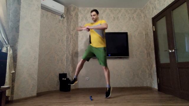 УРОКИ ПО ФИГУРНОМУ КАТАНИЮ №8. Как прыгать перекидной (Ice skating tutorial №8. waltz jump).mp4