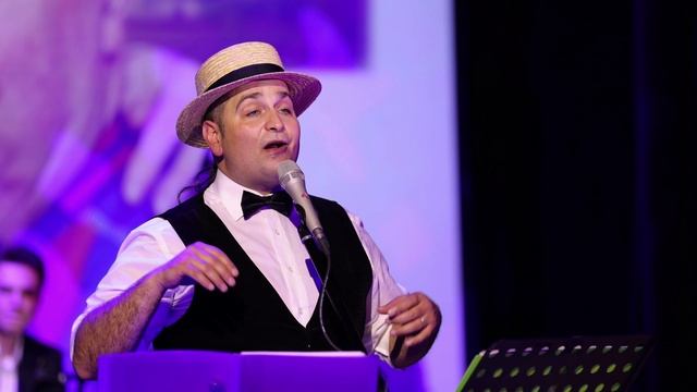 Grand Positive - «Снег кружится» (сл. Л.Козлова, муз. С.Березин)