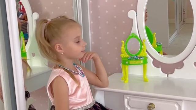 Обзор наших подписчиков на набор детский "Шарик на увеличение, с бантиком", ТМ "Выбражулька". mp4