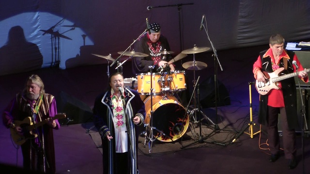 ПЕСНЯРЫ-птица