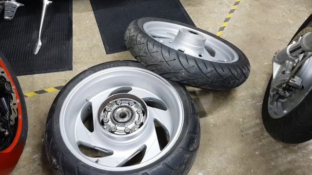 Все о покраске колесных дисков мотоцикла на примере Suzuki M109R / VZR1800 / M1800R.