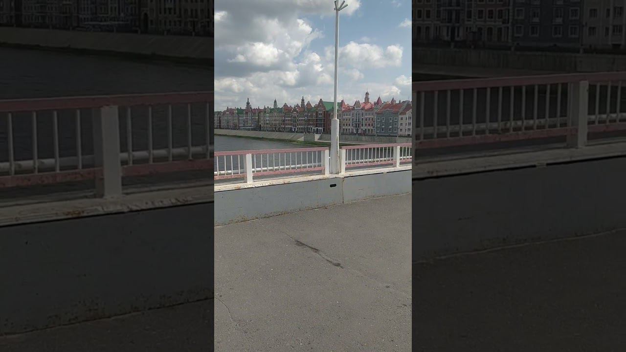 2023.07.27 Йошкар-Ола. Вид с Театрального моста на набережные реки Малая  Кокшага.