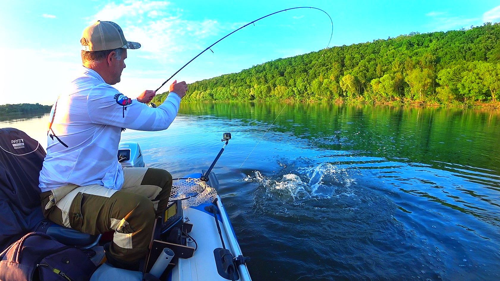 ТАКУЮ РЫБАЛКУ ОН ЖДАЛ 45 ЛЕТ  Рыбалка на Оке летом с SHARMAX Ловля на спиннинг