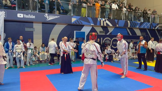 Чемпионат России по косики каратэ до СПБ 2024 Петр Рыбас (красный шлем с белым бантом) 1 бой