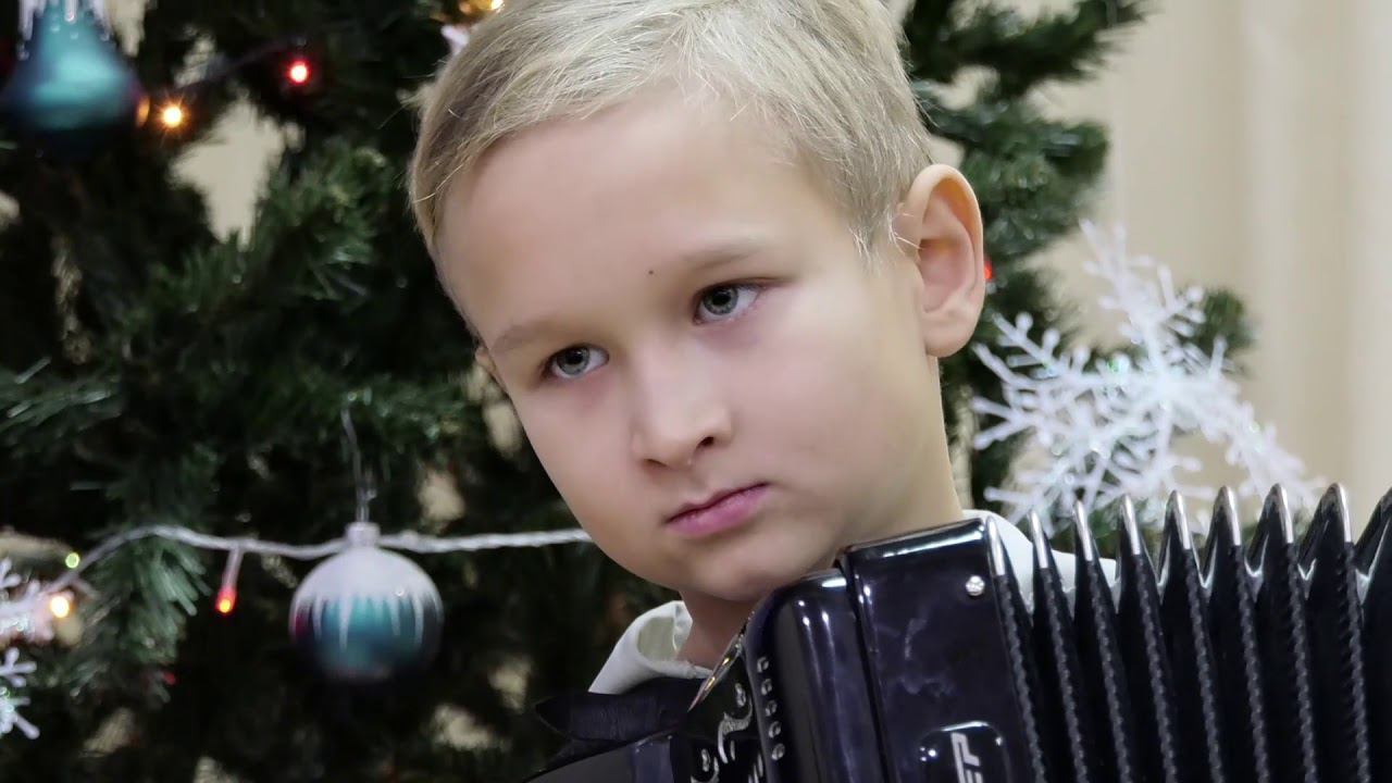 Новогодний камертон