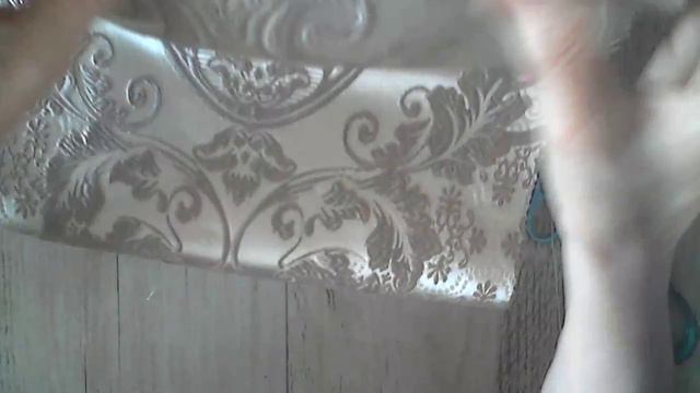 Кресло. Приклеиваем ткань на  верхнюю часть