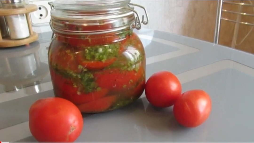 Помидора по корейски  ОСТРАЯ закуска.