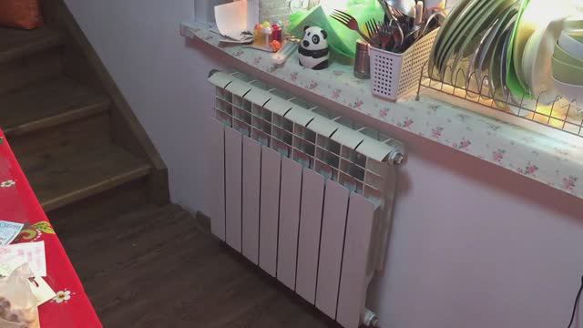 Отопление в дачном домике. Трубы батареи