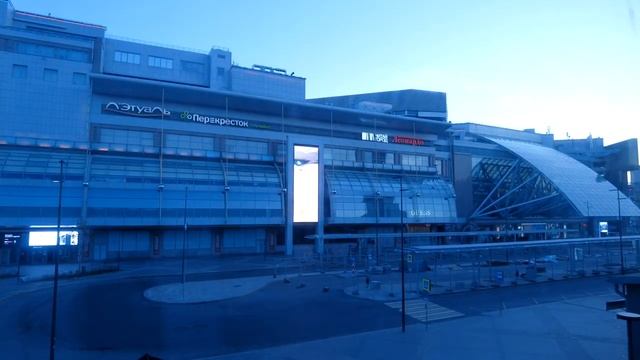 Москва - Гостиница ГородОтель на Киевском вокзале   вид на (ТРЦ) «Европейский» Таймлапс