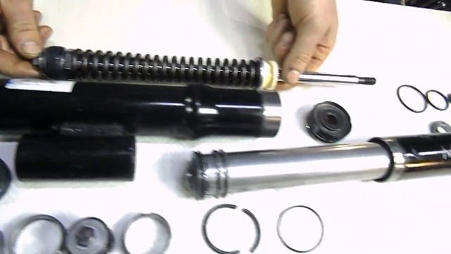 Мерседес 166  GL ML ремонт переднего амортизатора.