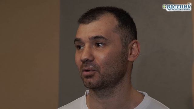 Именитые кикбоксеры дали мастер-класс юным борцам Сургутского района.mp4