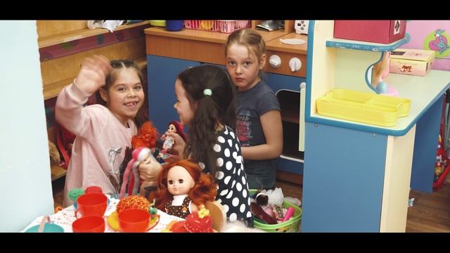 ИГРЫ В ГРУППЕ из фильма Жизнь в 11 дет.садике.mp4