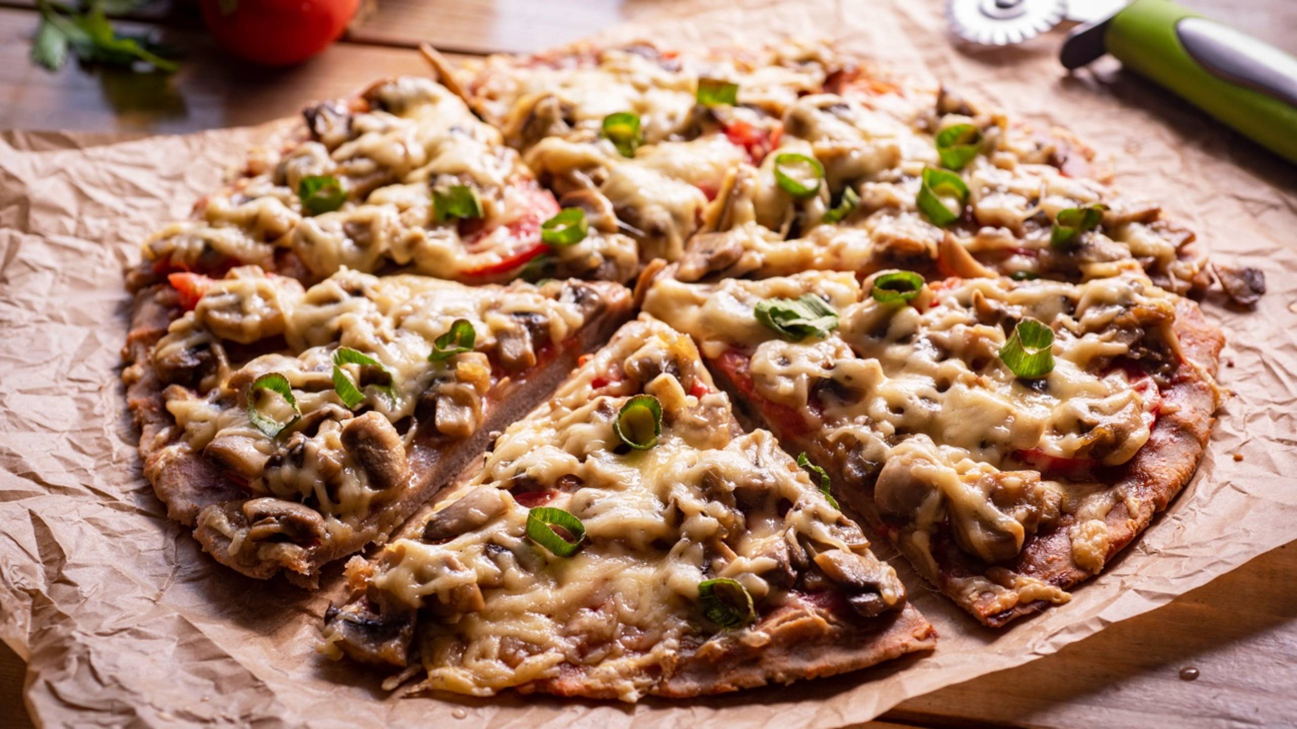 🍕 Пицца из муки зеленой гречки - рецепт пп пиццы без глютена, вкусно и полезно!