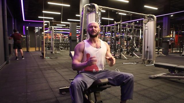 Как накачать грудные мышцы. Три лучших упражнения от специалиста