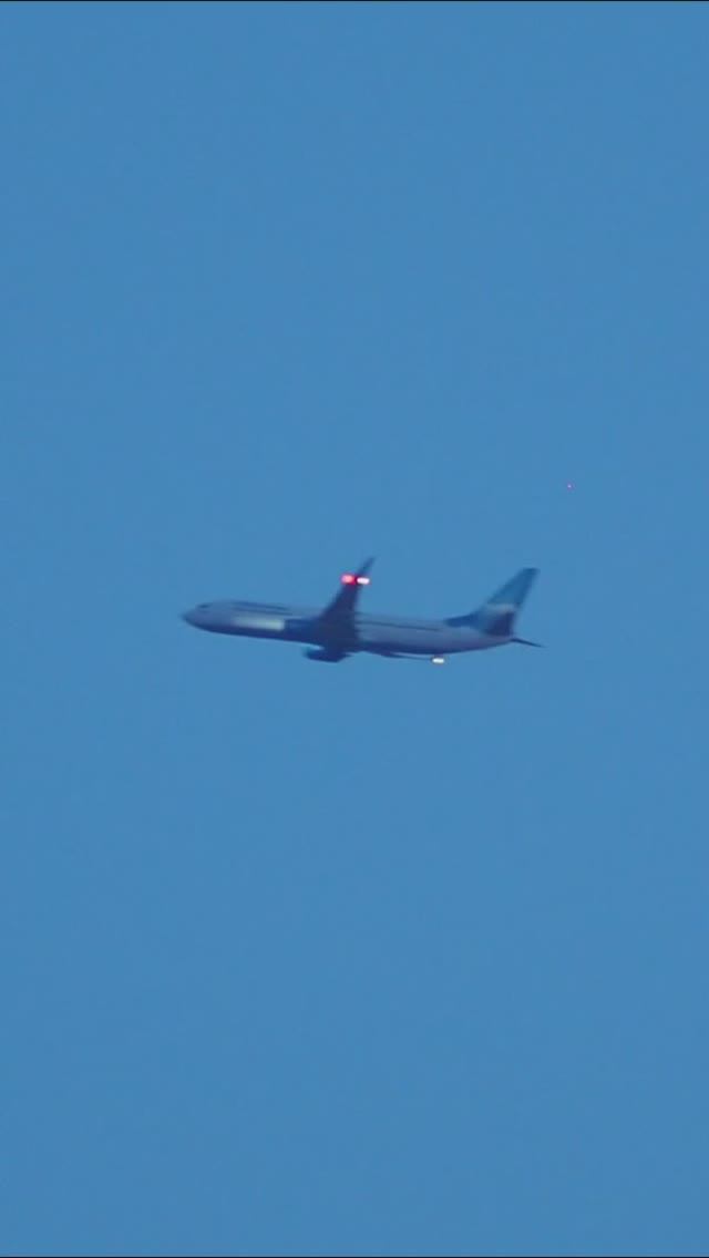 Boeing 737-8LJ авиакомпании Победа [RA-73243] отходит от Внуково (VKO/UUWW) 22.05.2023