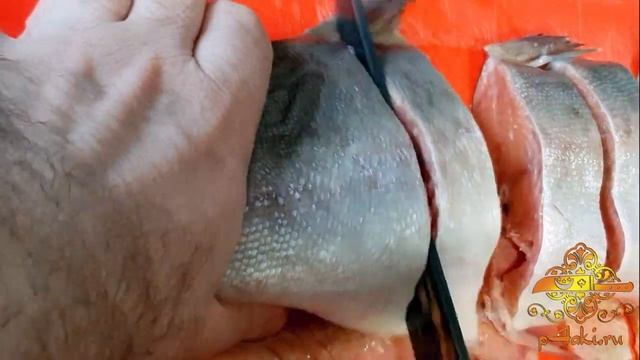 Тест узбекского ножа пчака Классического от усто Орзу Азиева по рыбе