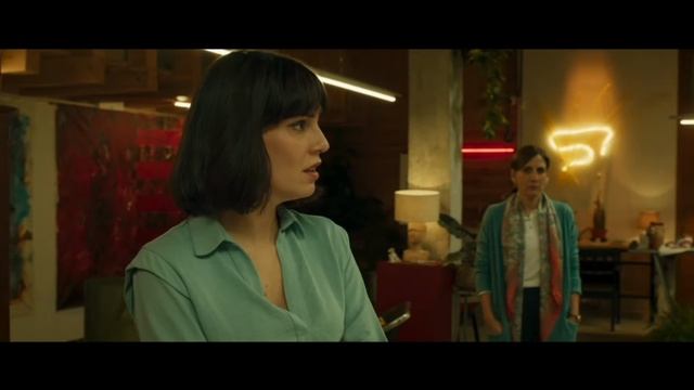 О чём говорят незнакомцы (2023) . Комедия , драма . Испания . Трейлер