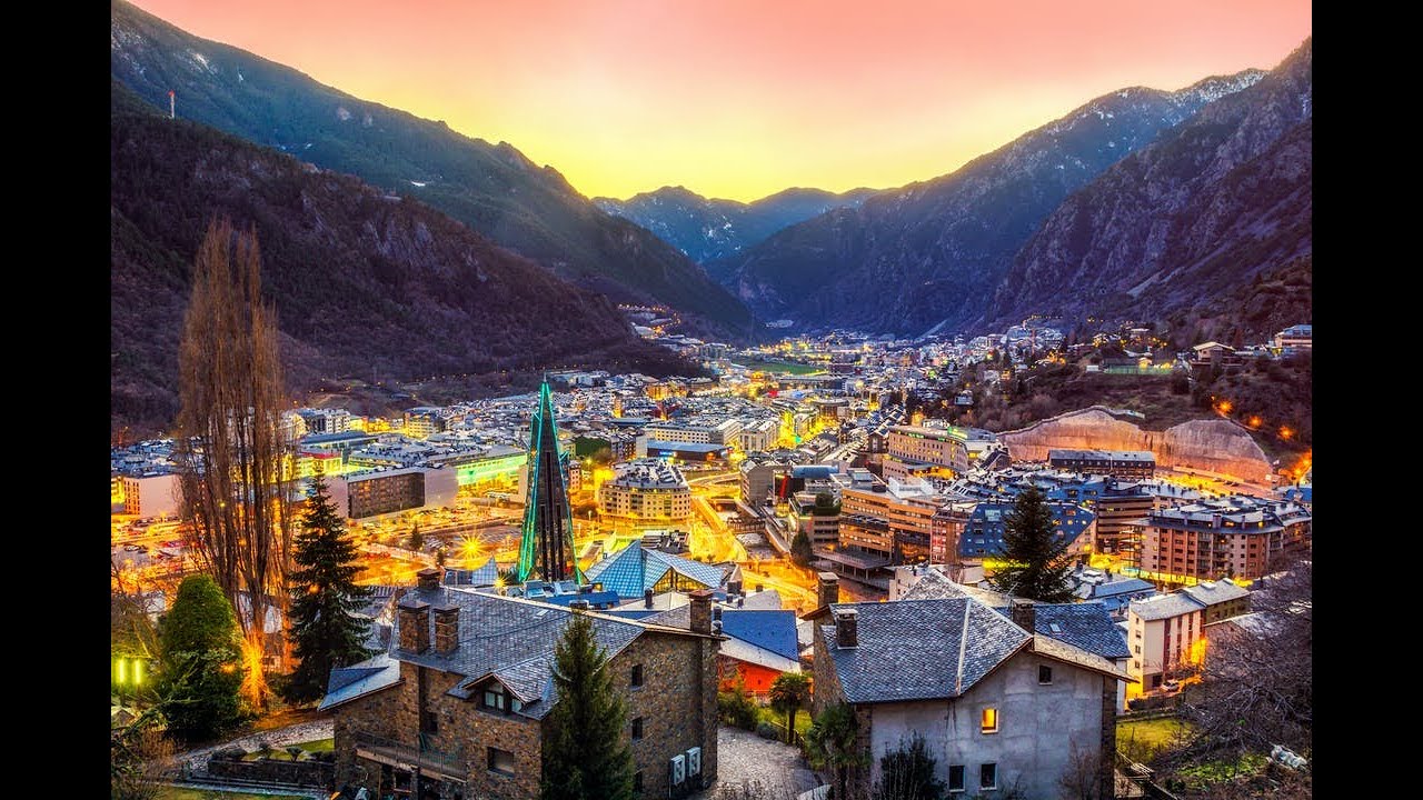 Маленькая страна, где люди живут в своё удовольствие, без тюрем и армии