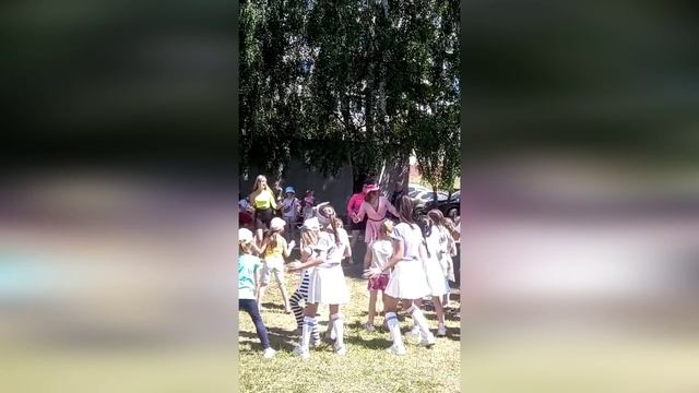 танец ПИКАЧУ. Праздник на улице Щорса. Павловский Посад.