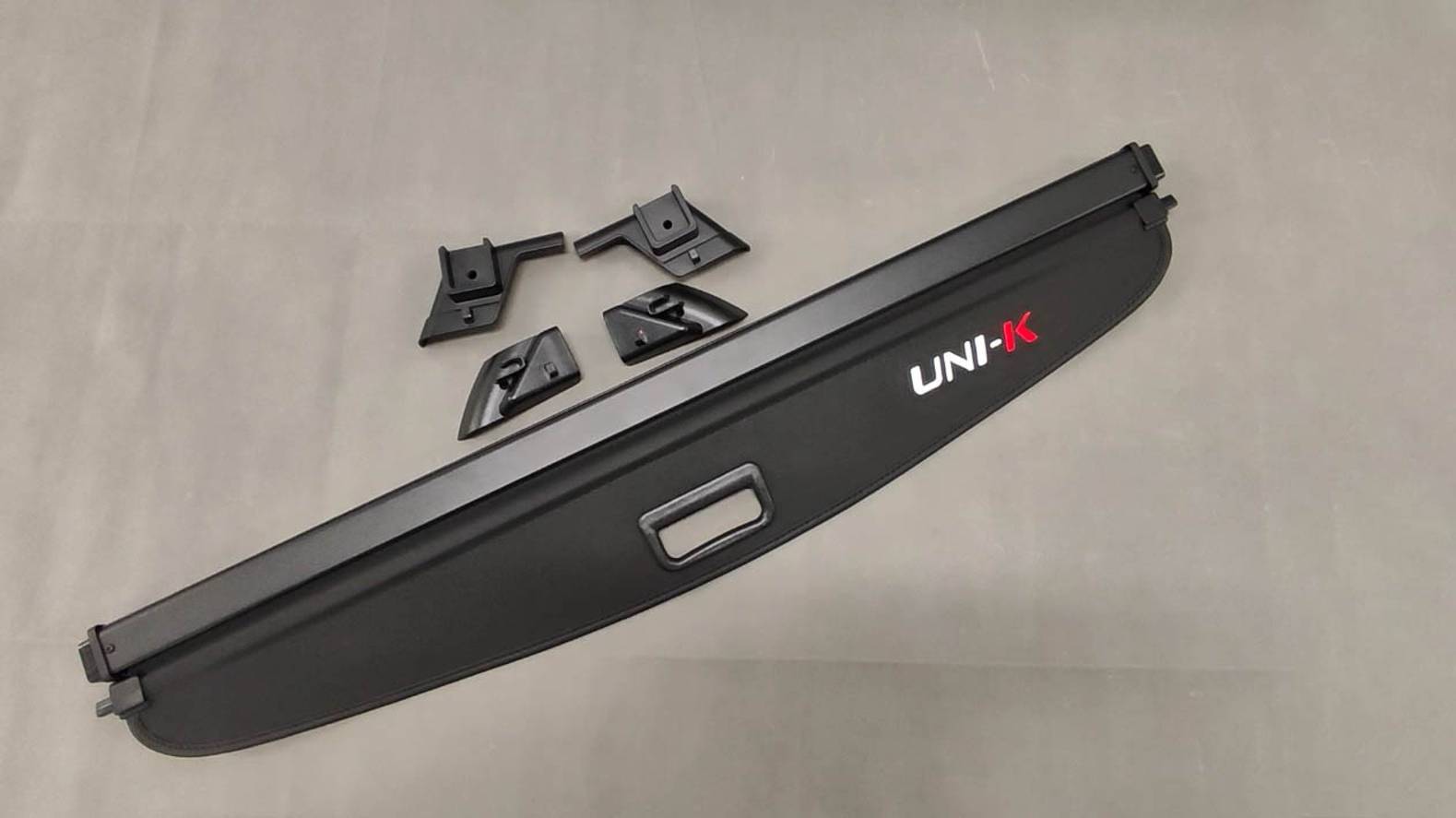 Натяжная полка для Changan Uni-K