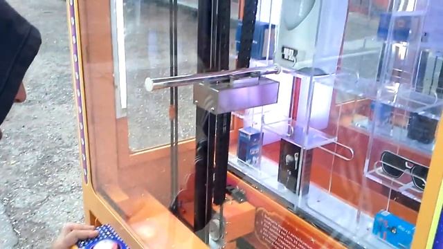 опустошил игровой автомат алладин