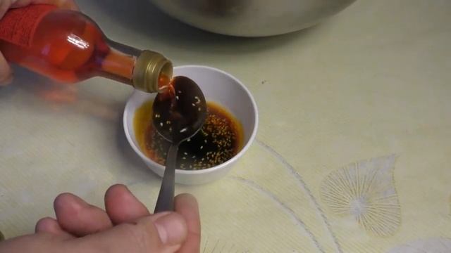 Мелкий жаренный карась без костей по-китайски, вкусный и хрустящий