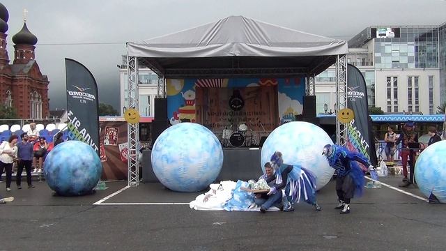 20180721 Театральный дворик 2018. Театр «Небесная карусель» (СПб) с одноимённым спектаклем