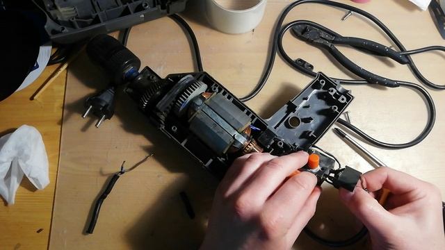 Ремонт электродрели kinzo 25C072, 2002 года выпуска