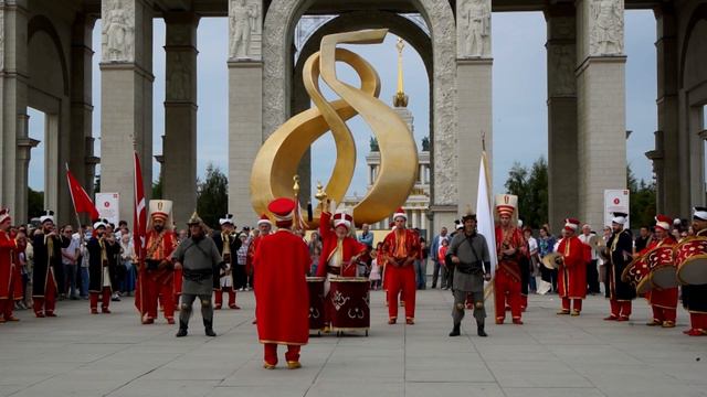 Турецкие ансамбли "Мехтер" и "Усталар Кылыч Калкан" на ВДНХ - Спасская Башня 2024