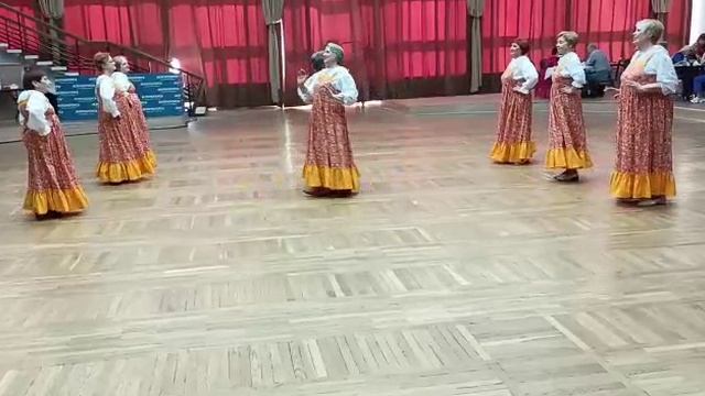 Творческий коллектив «Танцуем вместе» (КЦСОН «Зеленогорский») «В кругу семьи»