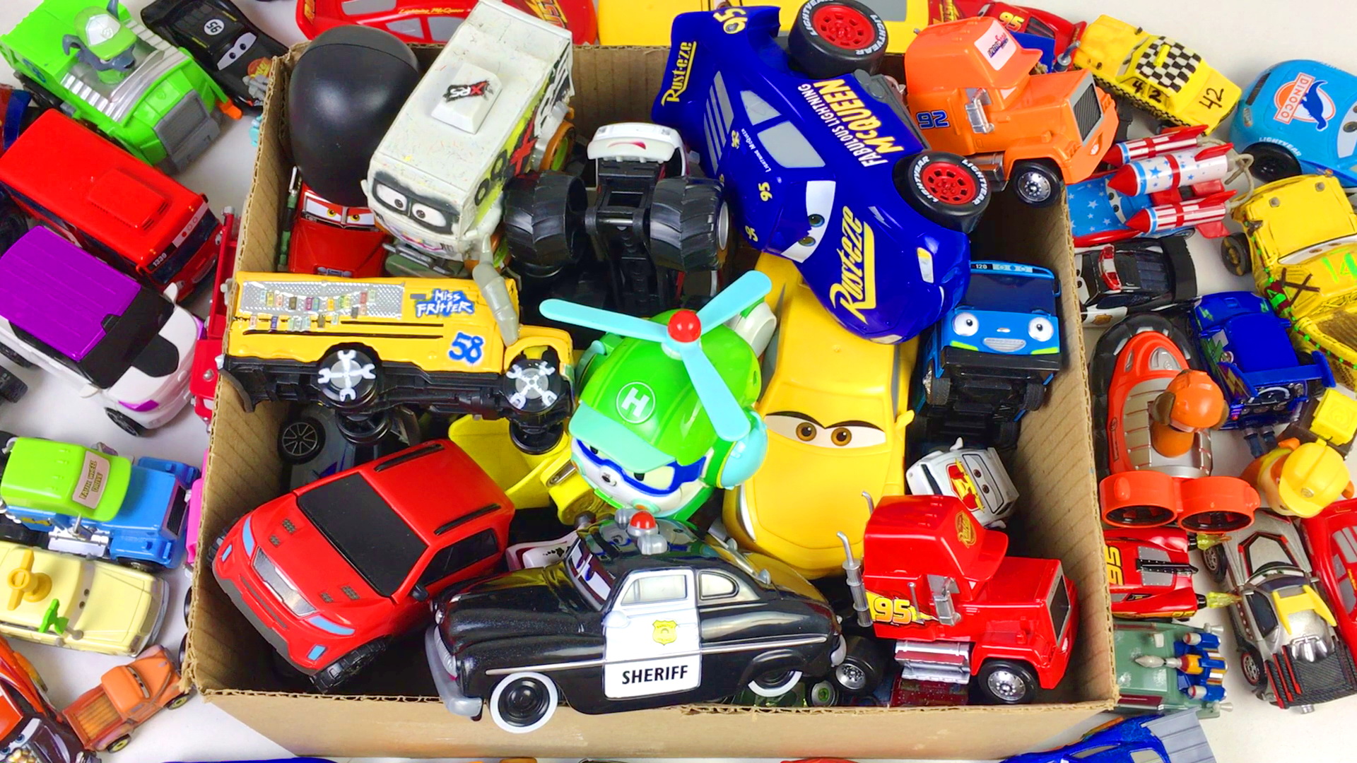 Машинки из Мультиков Тачки Маквин Щенячий Патруль Робокар Автобус Тайо Игрушки Большая Коробка