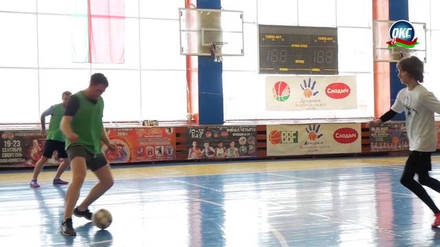 События 6 декабря 2022 года / Ток-шоу / Тюбинг / Турнир по мини-футболу / Раритетные авто / Новости